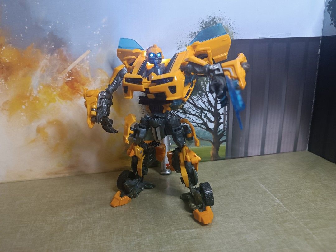 Transformers HFTD Deluxe Class Battle Blade Bumblebee, Hobbies & Toys ...
