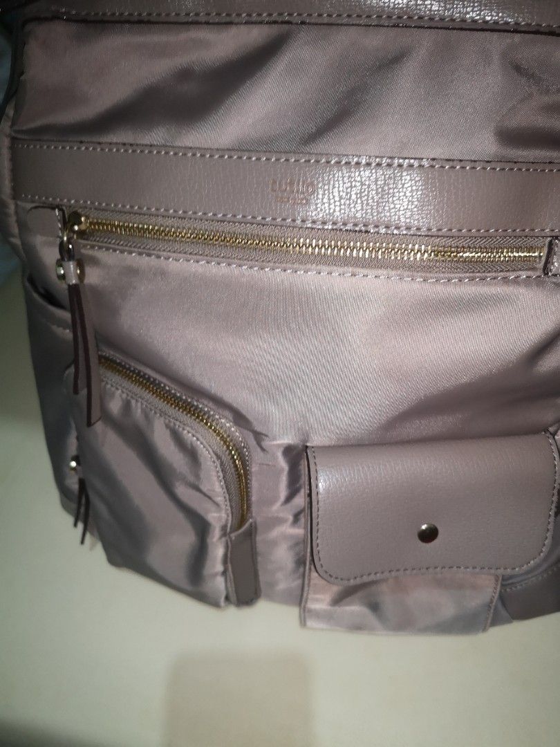 TUTILO NEW YORK BACKPACK STYLE, Women's Fashion, Bags & Wallets ...