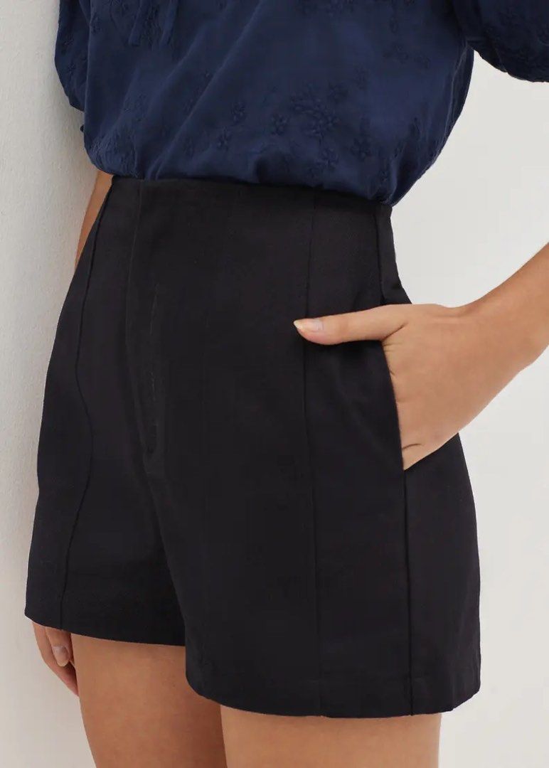 Tyra Denim Panel Shorts, Women's Fashion, Bottoms, Shorts on Carousell