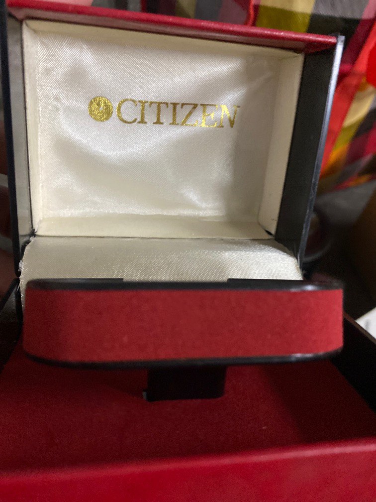 Vintage Citizen Watch Box, Hobbies & Toys, Memorabilia & Collectibles ...