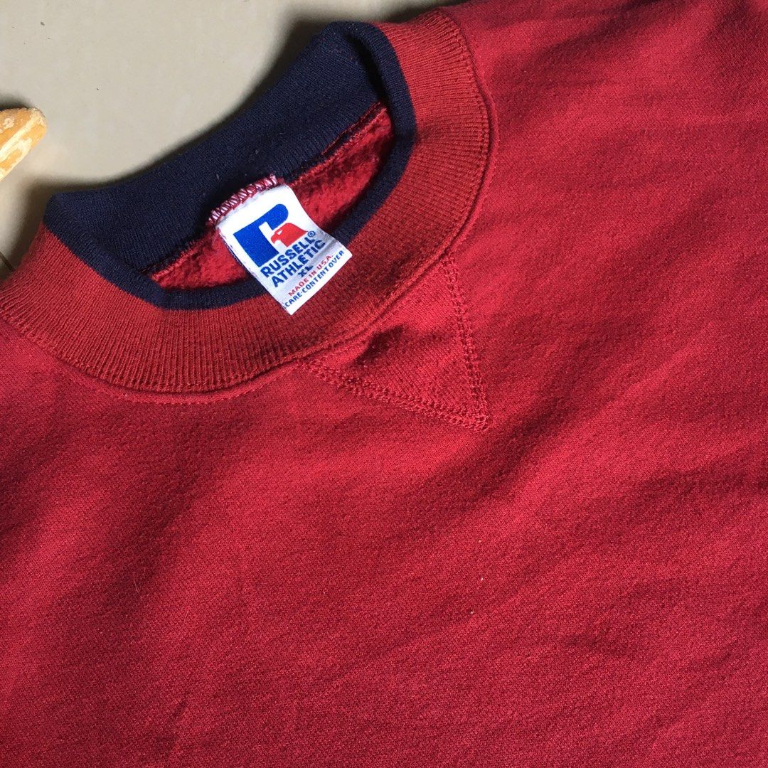 VINTAGE RUSSELL ATHLETIC, Men's Fashion, Activewear on Carousell
