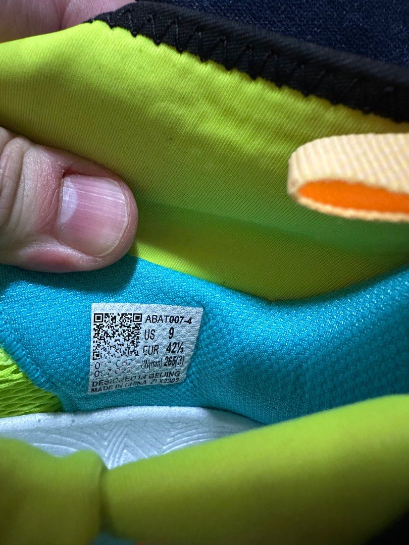 WOW 808 V2 Ultra, Men's Fashion, Footwear, Sneakers on Carousell