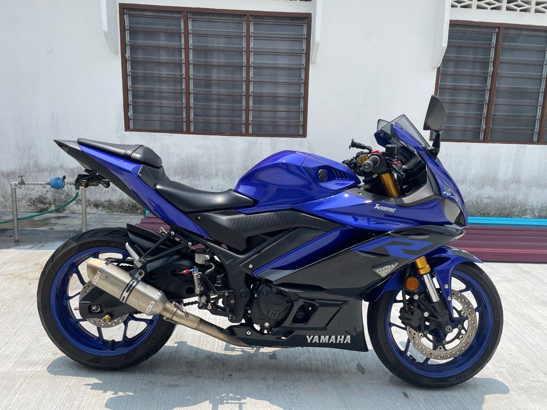 Yamaha R25 v2 2019, Motorbikes on Carousell