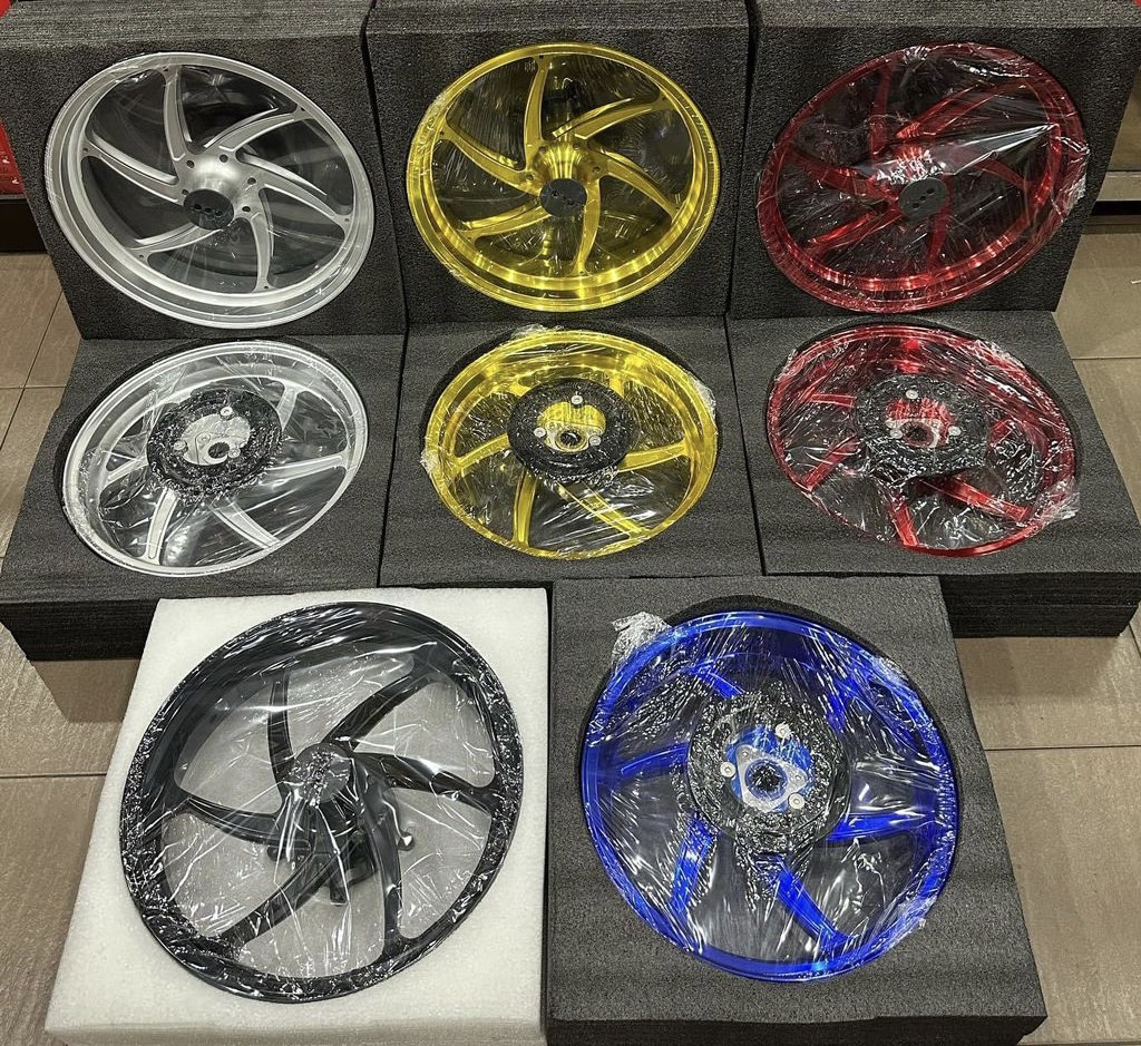 YAMAHA XMAX CNC ALLOY RACING SPORTS RIM, Motorcycles, Motorcycle ...