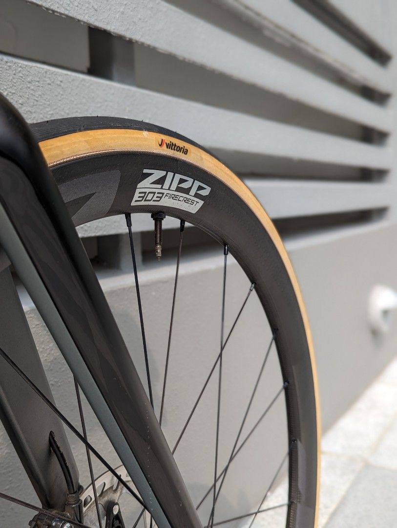 Zipp 303 Firecrest Disc Shimano freehub, Sports Equipment, Bicycles ...