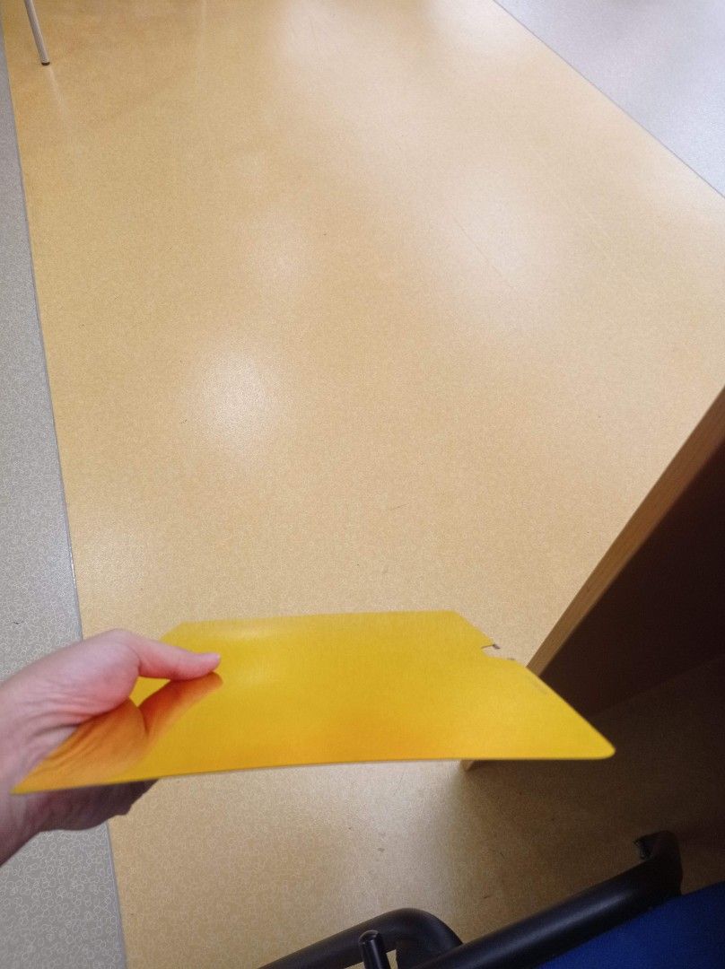 Cool 3M gold/red privacy filter 14 inch, Food & Drinks, Other Food ... Cool 3M gold/red privacy filter 14 inch, Food & Drinks, Other Food ...