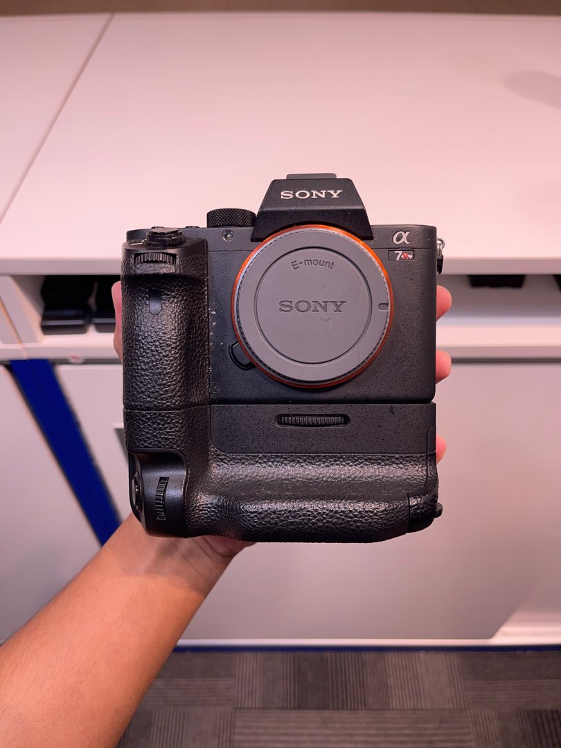 A7R MARK II SONY BODY SC41K, Photography, Cameras on Carousell