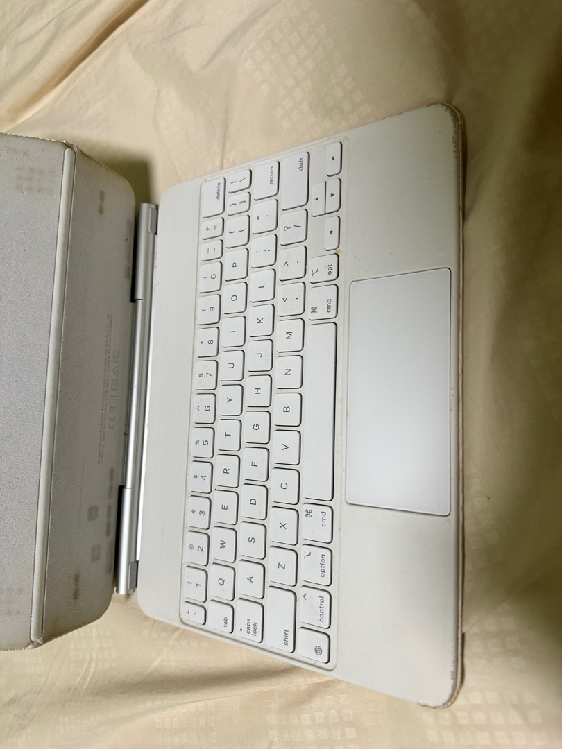 Apple Magic Keyboard, Computers & Tech, Parts & Accessories, Computer ...