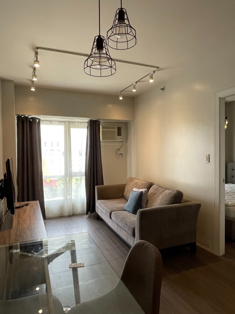 Avida 9th Ave **FOR SALE - Fully upgraded and furnished 1 bedroom unit ...