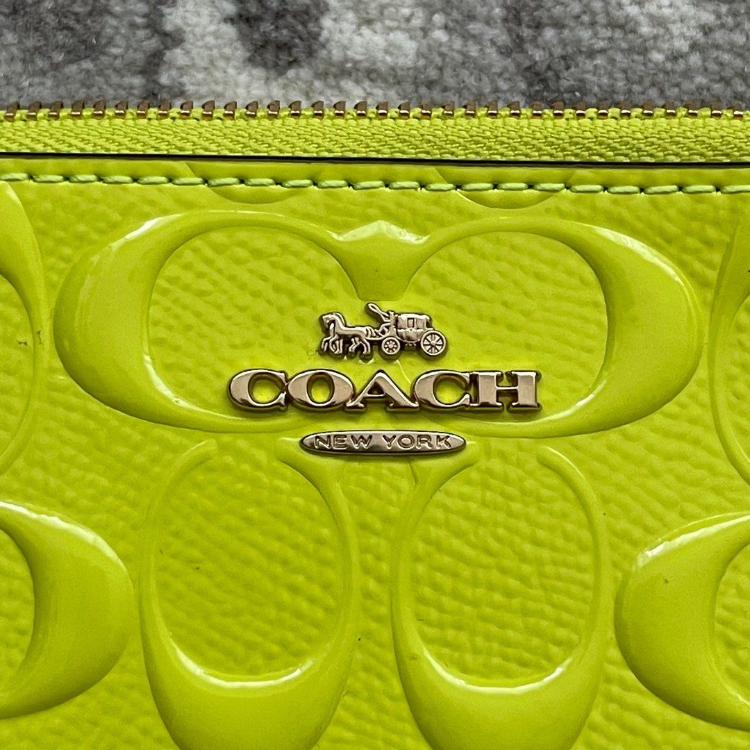Brand New Coach Wallet, Women's Fashion, Bags & Wallets, Wallets & Card ...
