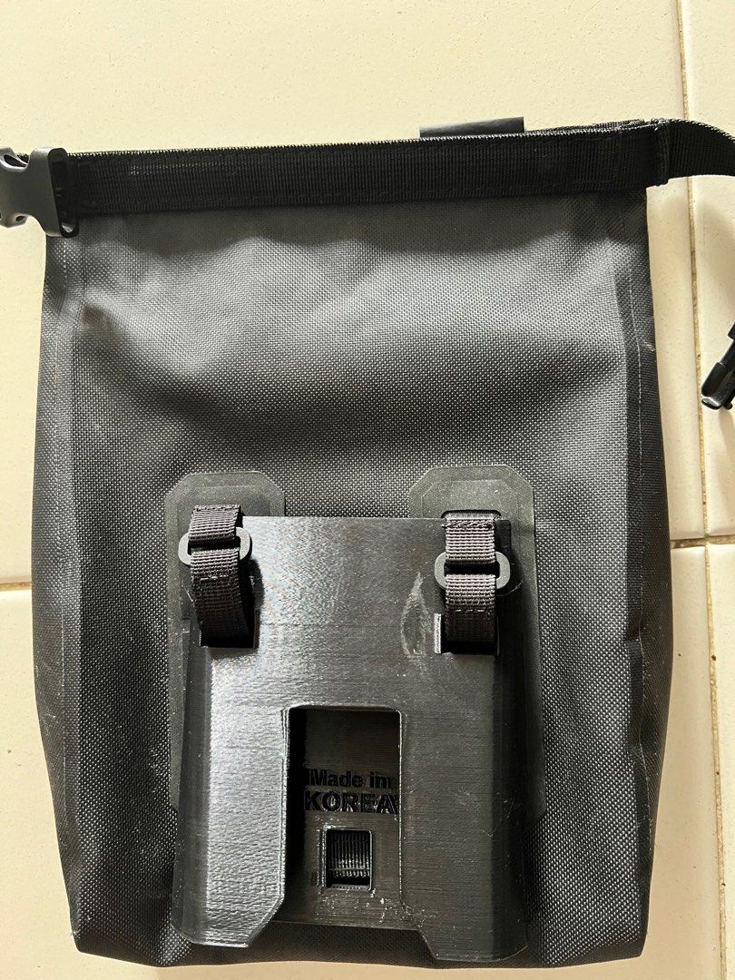 Brompton Metro Waterproof Pouch with front mount adaptor, Sports ...