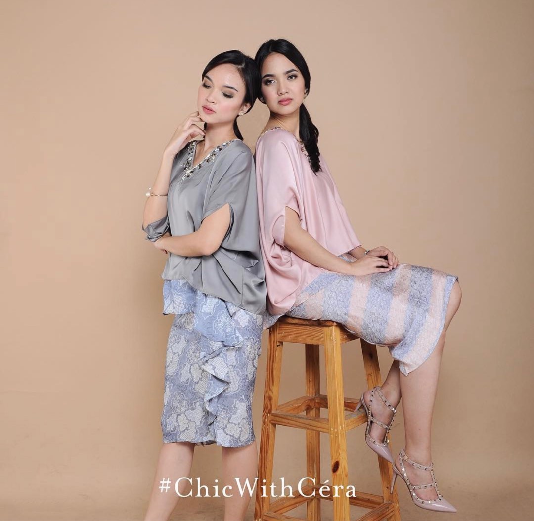 CERA OFFICIAL Audra Top - BLUE NAVY, Fesyen Wanita, Pakaian Wanita, Atasan di Carousell