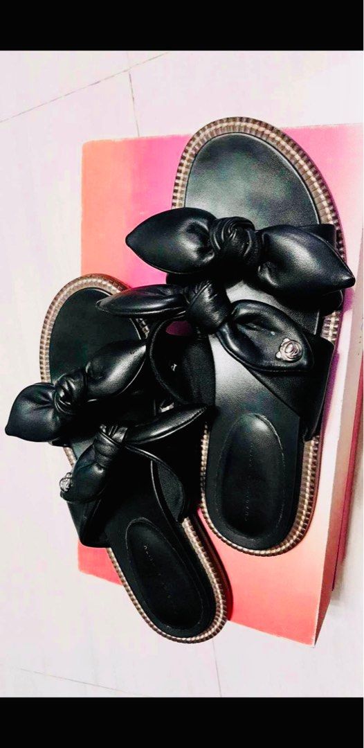 CHARLES & KEITH PIXAR LOTSO COLLECTION Lotso Double Knotted Slide ...