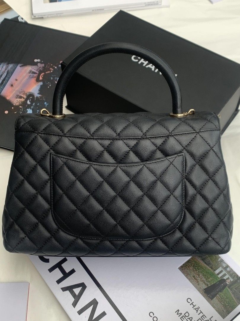 coco chanel medium midnight blue, Luxury, Bags & Wallets on Carousell