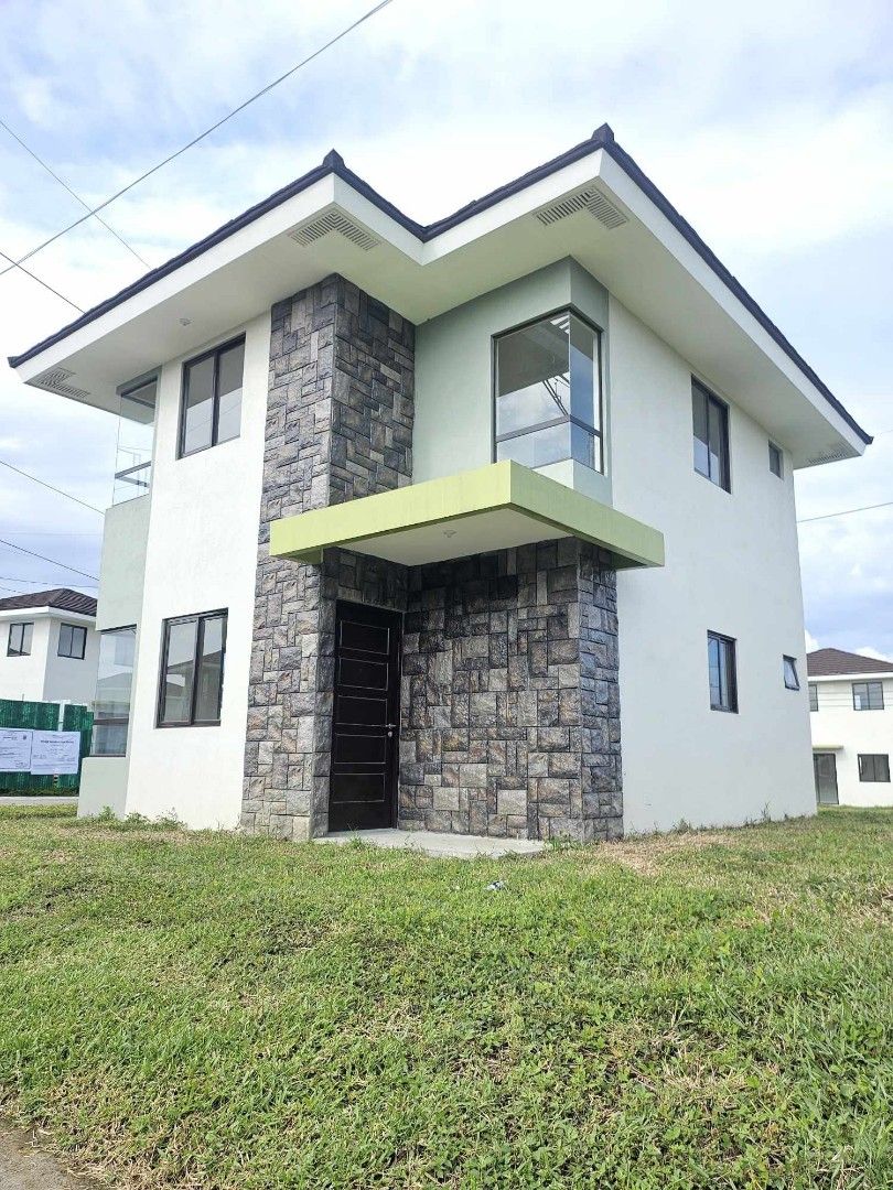 Corner Unit Avida Verra Setting Vermosa, Property, For Sale, House ...