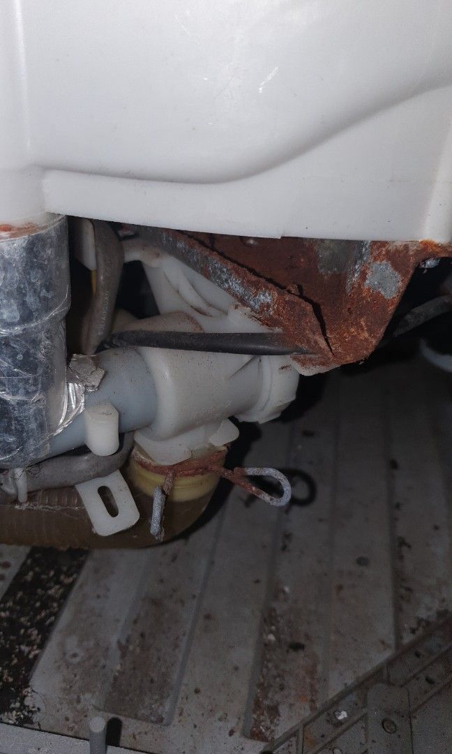 Defective unit for disposal, TV & Home Appliances, Washing Machines and ...