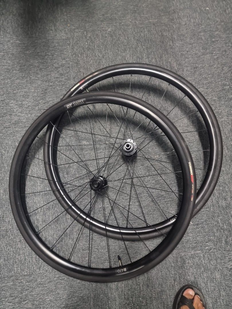 Dt swiss r470 disc 700c, Sports Equipment, Bicycles & Parts, Parts ...