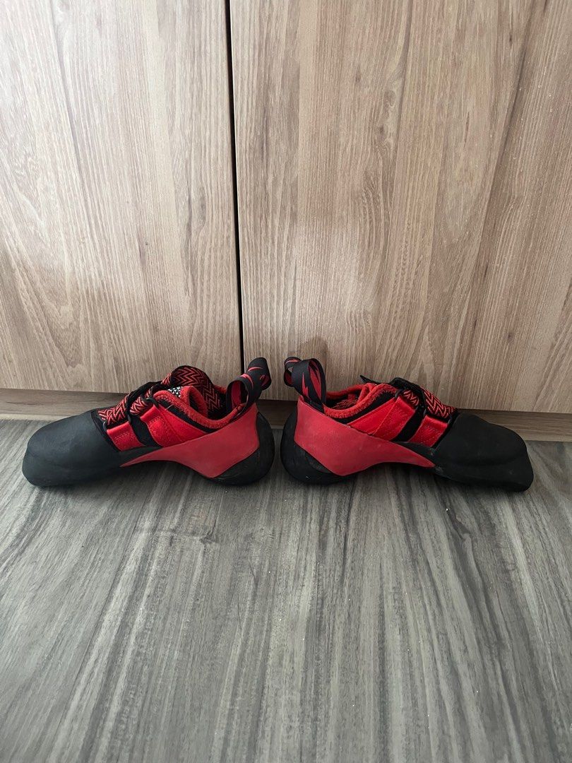 EVOLV Agro Climbing Shoe, Sports Equipment, Other Sports Equipment and ...