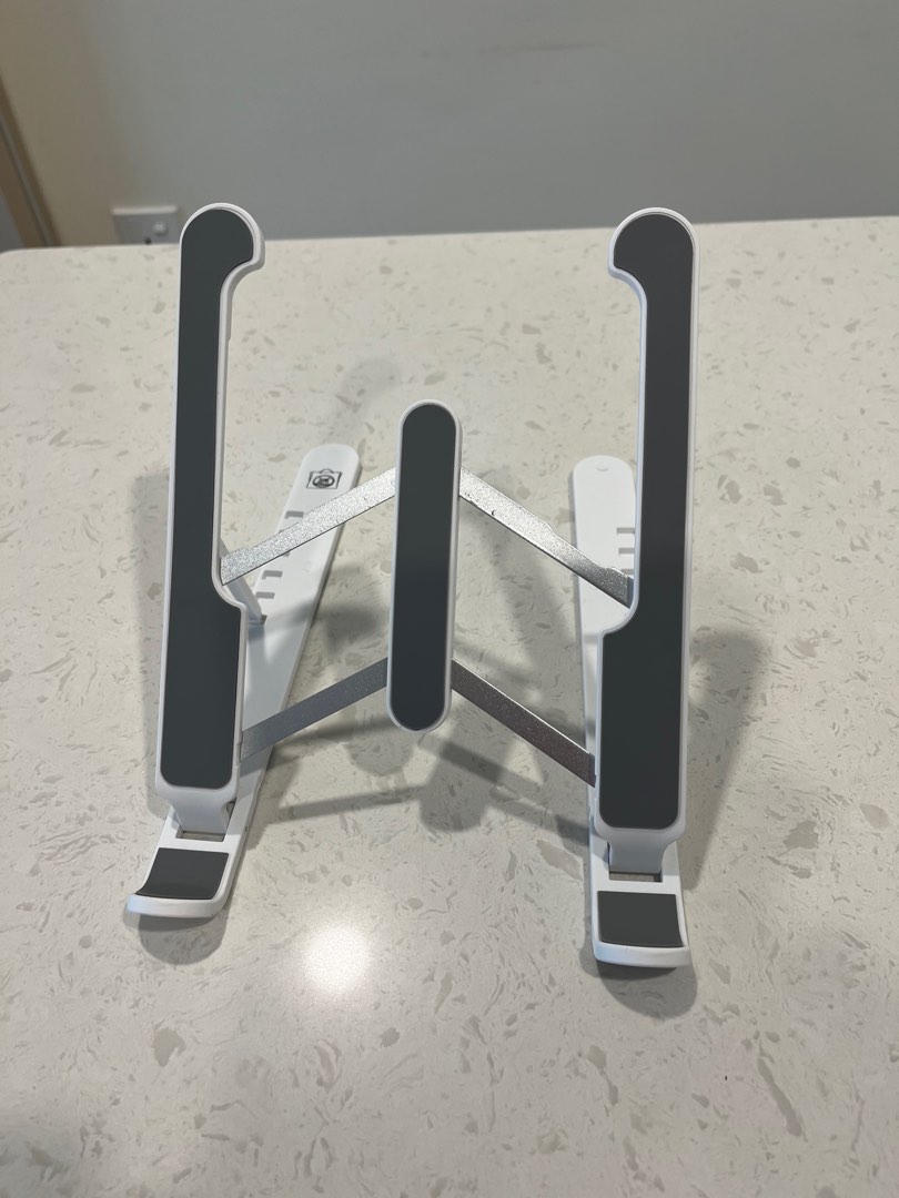 Foldable adjustable laptop/iPad stand, Computers & Tech, Parts ...