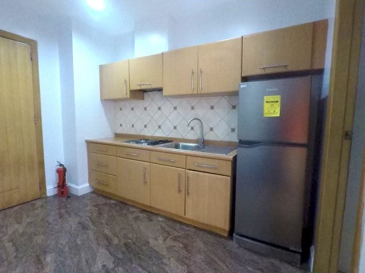 For Sale: Essensa East Forbes Lawton Tower 3-BEDROOM Luxury Condo with ...