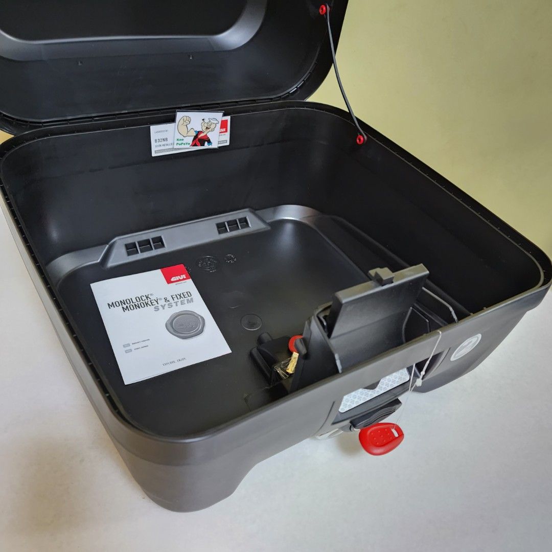 Givi box b32nb, Motorcycles, Motorcycle Accessories on Carousell