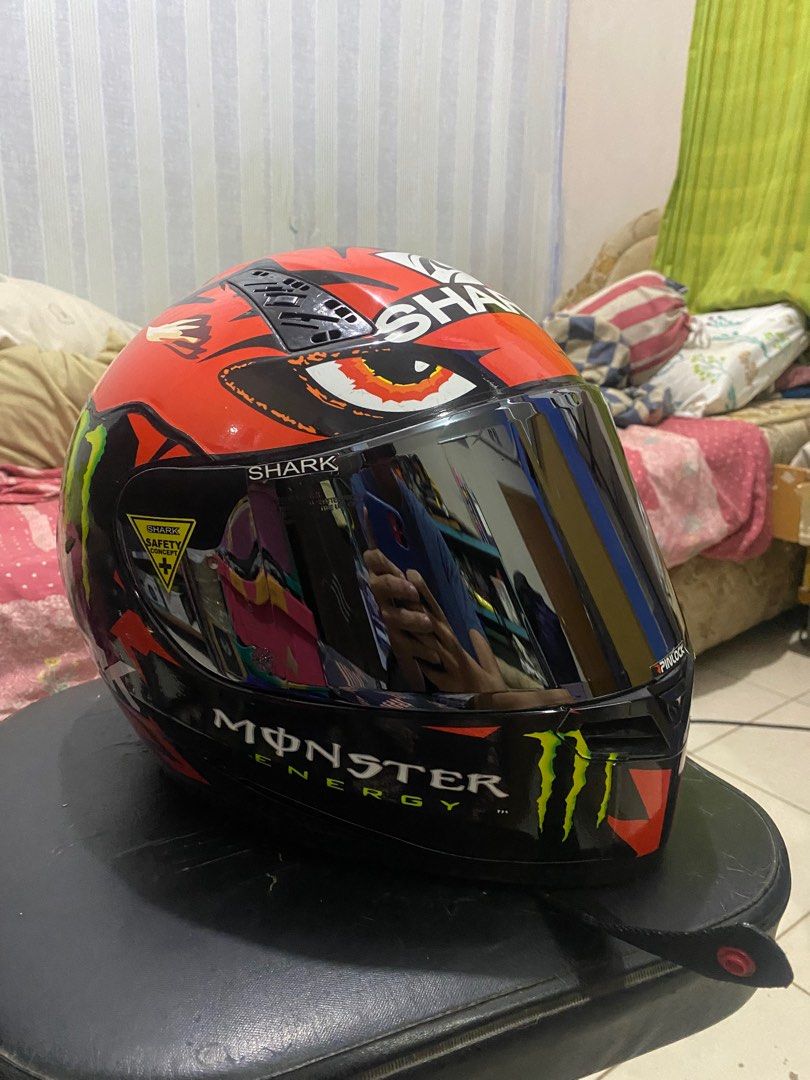 HELM CARGLOSS ( Cutting Sticker ) MODEL SHARK, Motor di Carousell