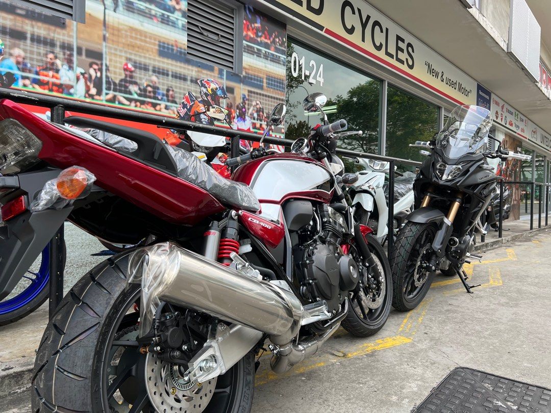 Honda CB400 X & CB400 SF, Motorcycles, Motorcycles for Sale, Class 2A on Carousell