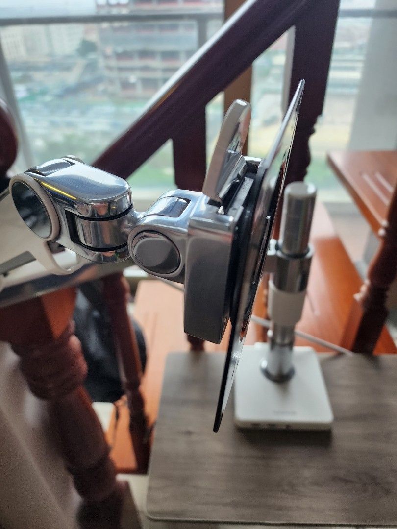 humanscale mconnect 2 docking station, 電腦＆科技, 電腦周邊及配件, 電腦周邊產品 - Carousell