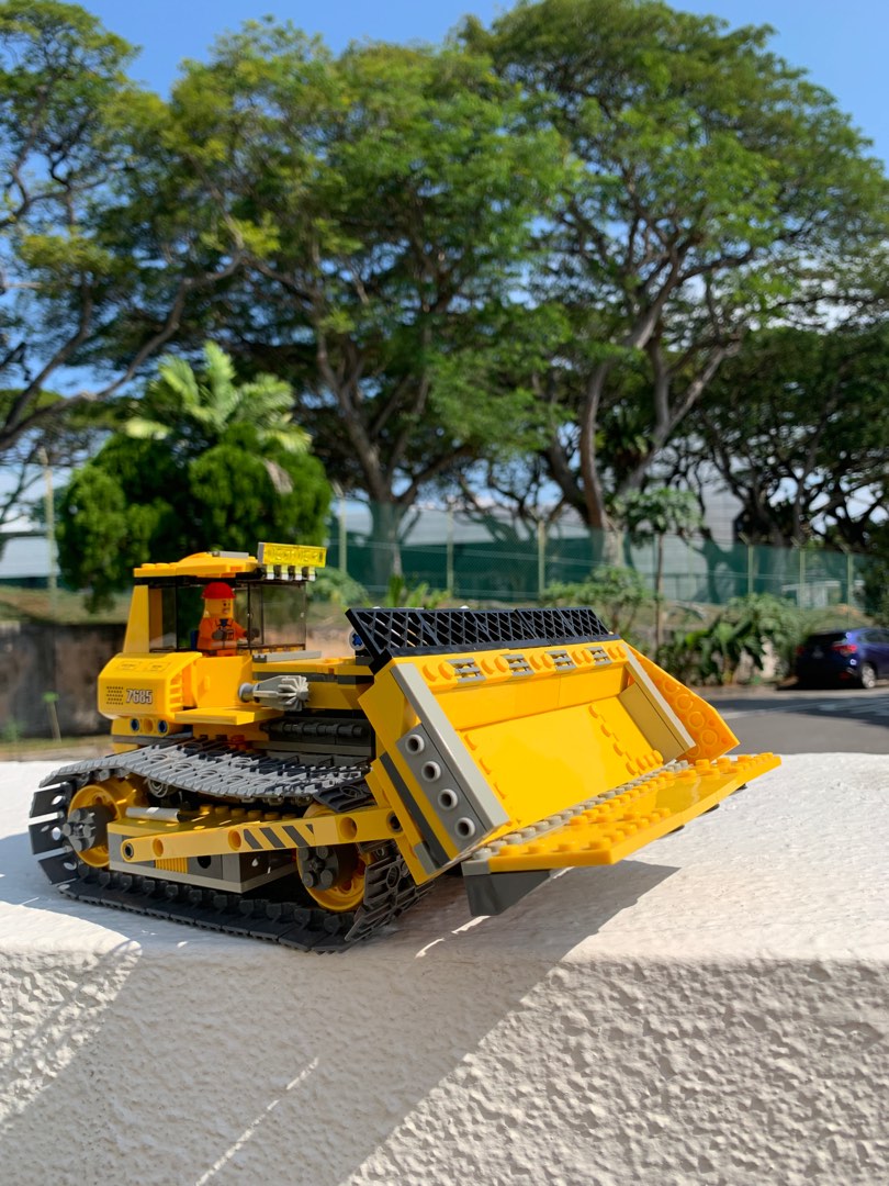 LEGO Bulldozer, Hobbies & Toys, Toys & Games on Carousell