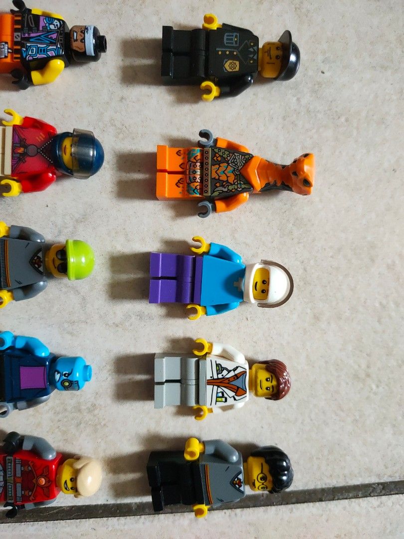 Lego random figures $2 each, Hobbies & Toys, Toys & Games on Carousell