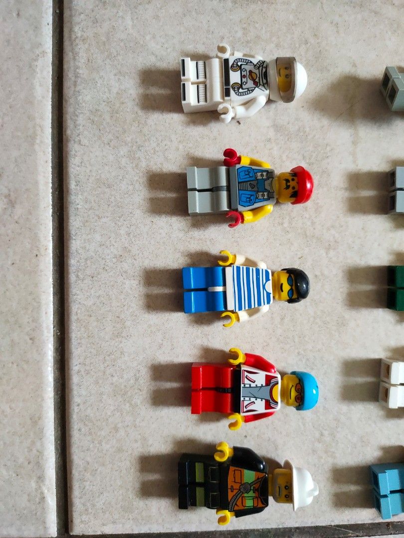 Lego random figures $2 each, Hobbies & Toys, Toys & Games on Carousell