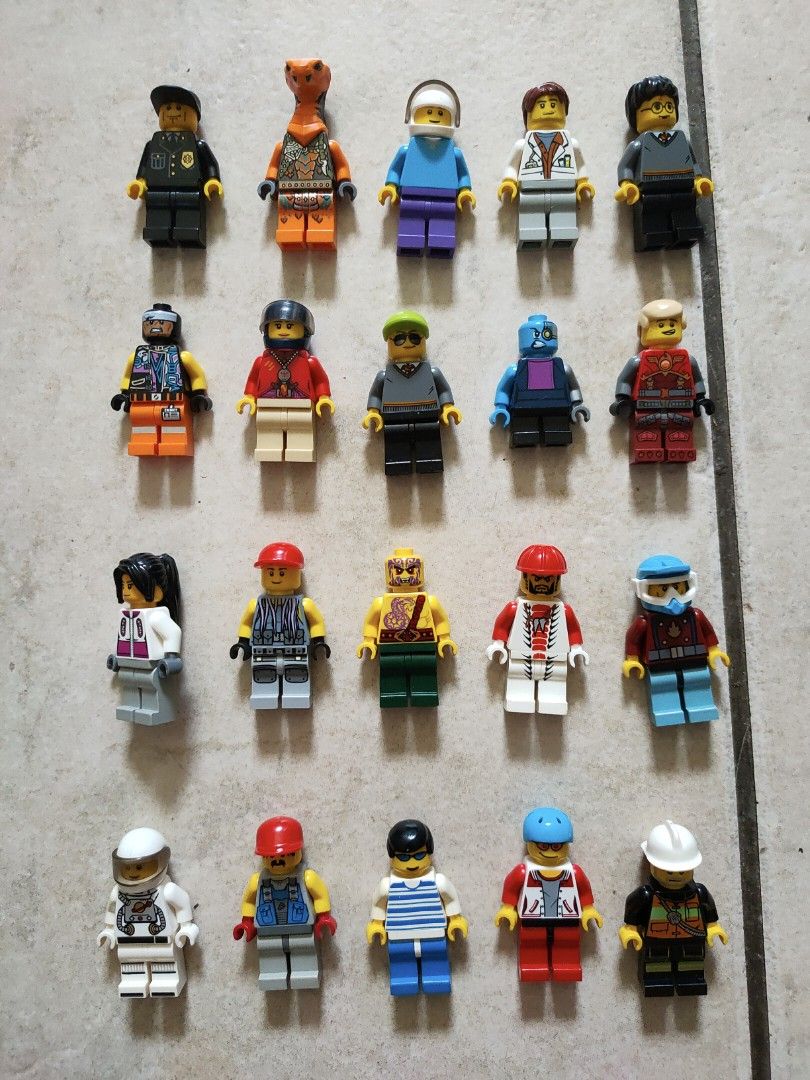 Lego random figures $2 each, Hobbies & Toys, Toys & Games on Carousell