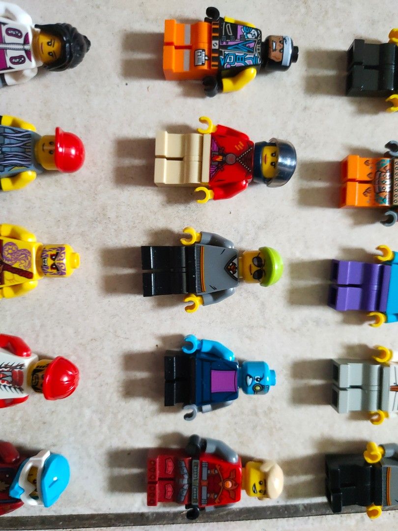 Lego random figures $2 each, Hobbies & Toys, Toys & Games on Carousell