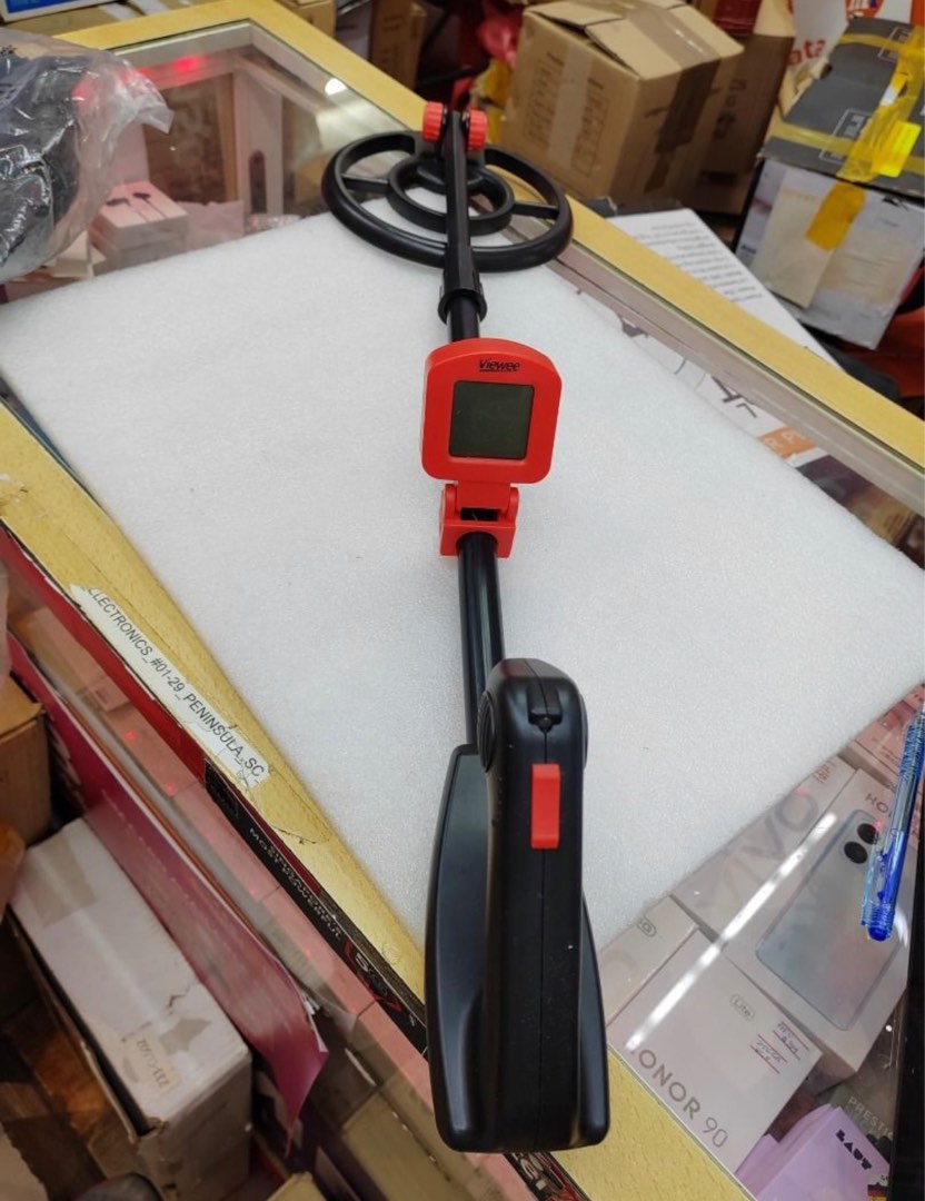 metal detector, Mobile Phones & Gadgets, Other Gadgets on Carousell