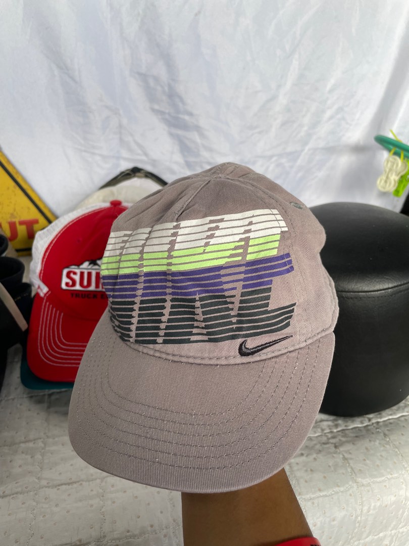 Nike snapback Biglogo, Babies & Kids, Babies & Kids Fashion on Carousell