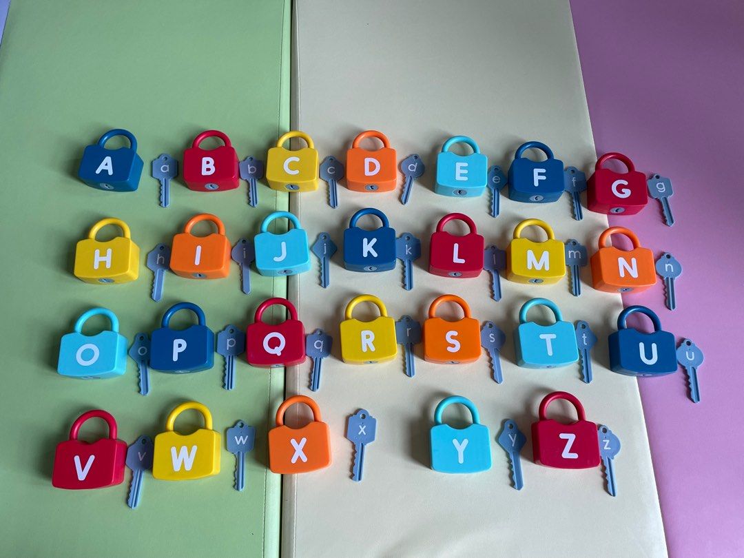 Onshine Alphabet learning locks, 兒童＆孕婦用品, 嬰兒玩具 - Carousell