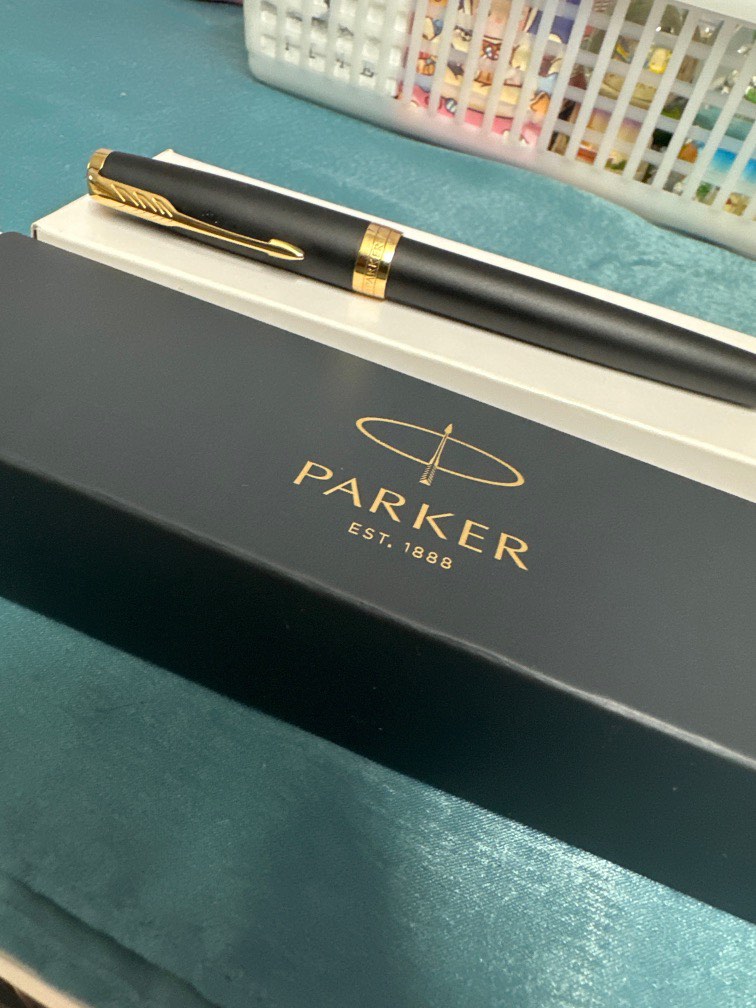 Parker Pen, Everything Else on Carousell