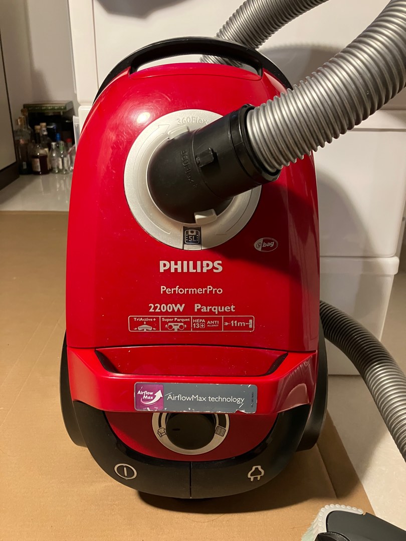 Philips PerformerPro 2200W Vacuum Cleaner, TV & Home Appliances, Vacuum ...