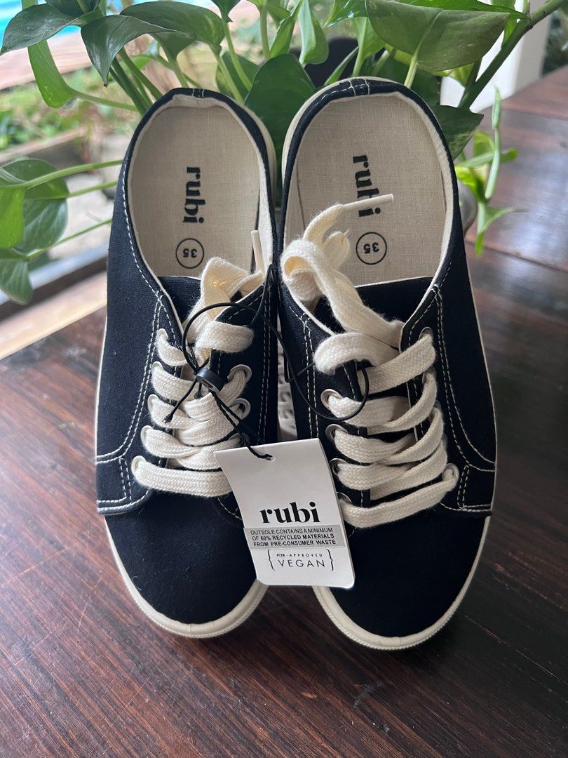Sepatu Wanita Slip On Rubi Shoes Rubi Slip On Shoes