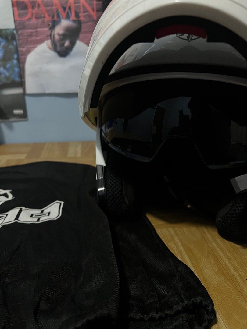 RYO Original Full Faced Helmet with Visor, Motorbikes, Motorbike Parts ...