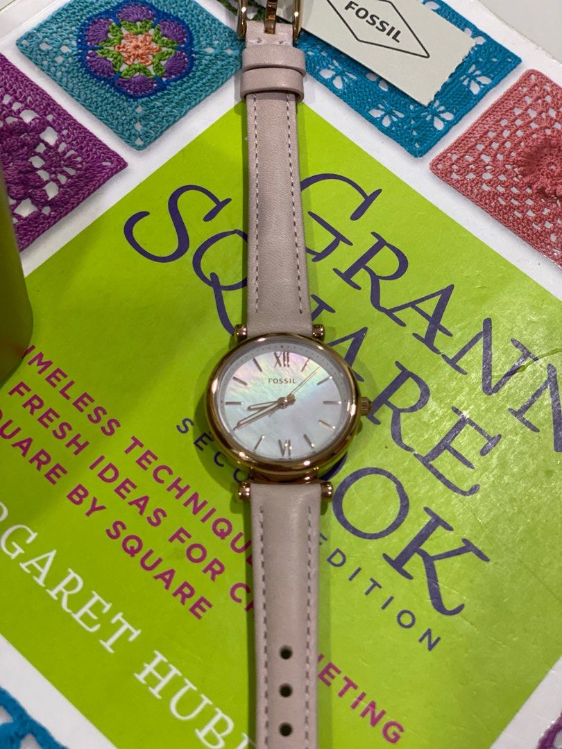 Fossil Charlie Mini Three-Hand Blush Leather Watch (28mm) ES4699, Women ...