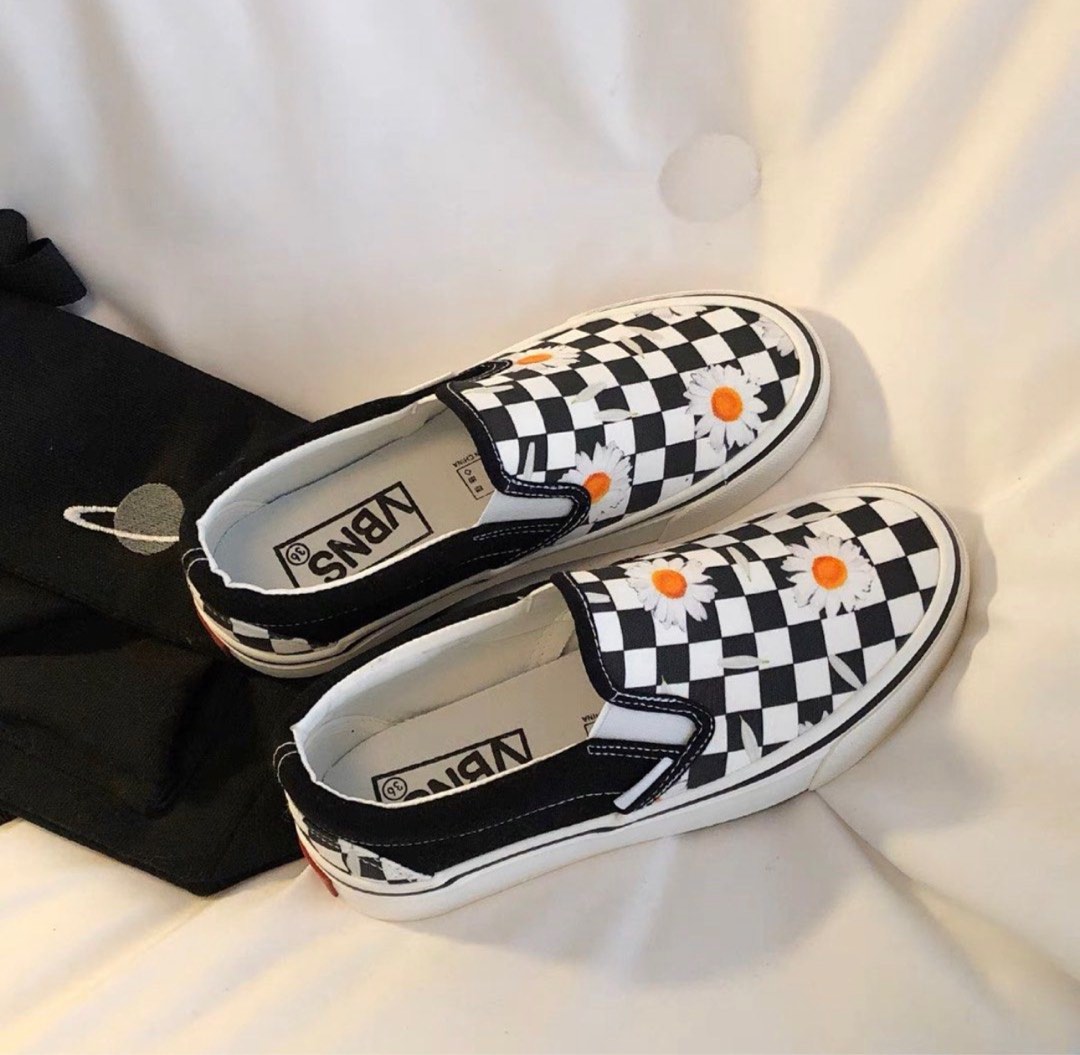 Size 40 daisy checkered loafers (vans lookalike shoes), Women's Fashion ...