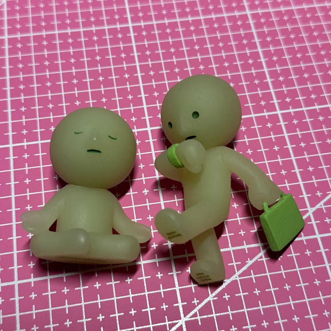 Smiski Set: Yoga Lotus Pose + Work On The Road, Hobbies & Toys, Toys ...