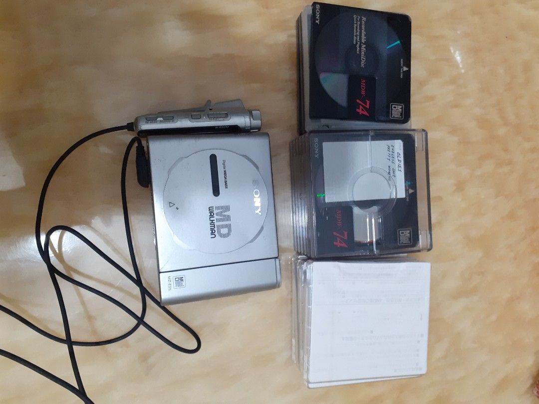 Sony minidisc, Audio, Portable Audio Accessories on Carousell