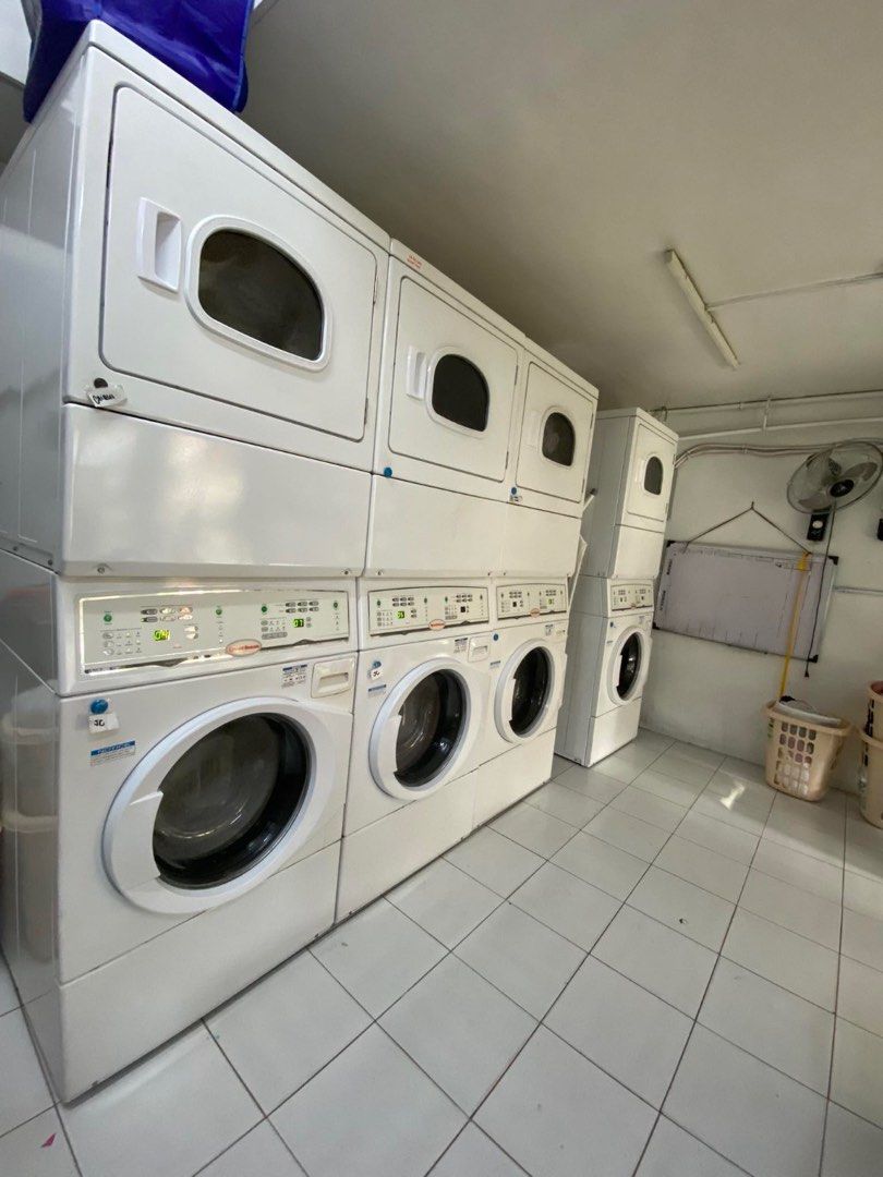 Speed Queen Stackable Washer and Dryer, TV & Home Appliances, Washing ...