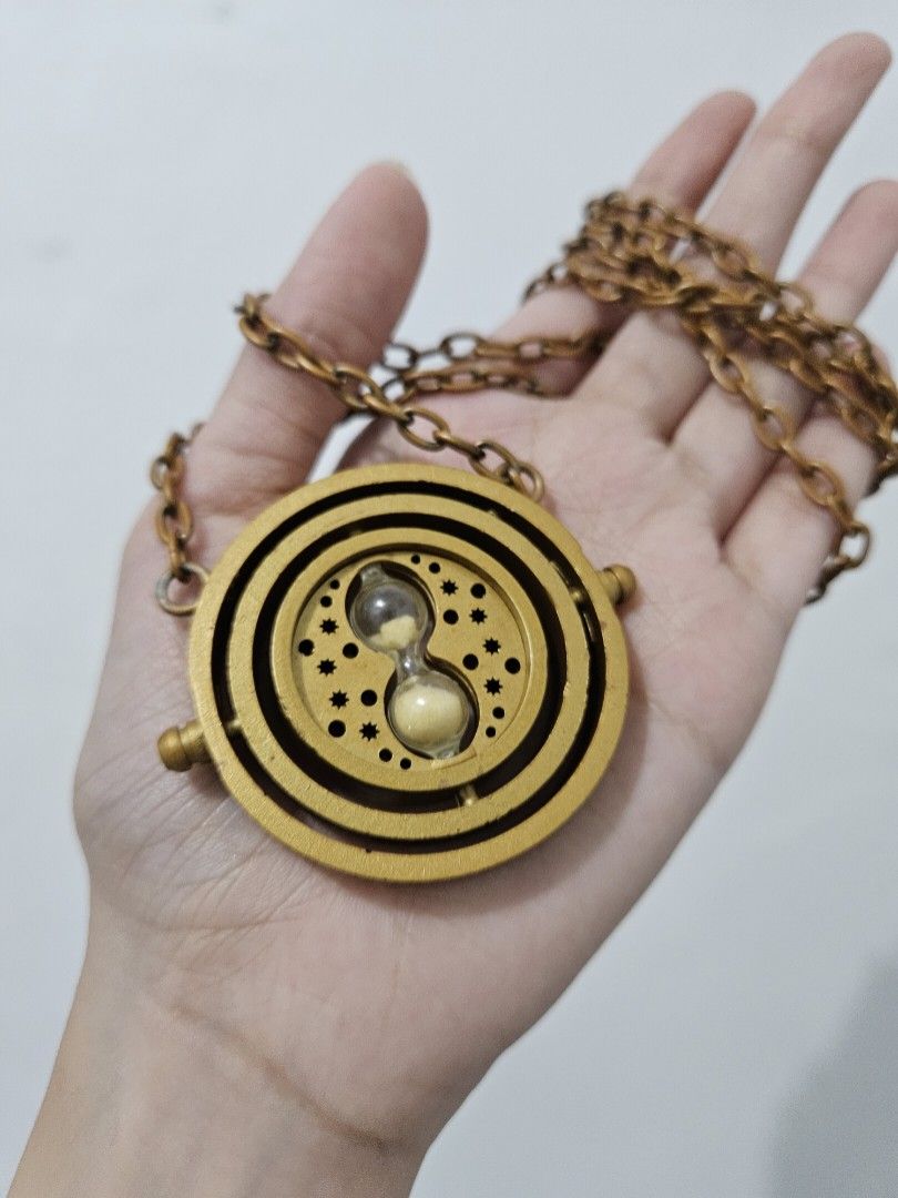 Harry Potter Time turner, Hobbies & Toys, Memorabilia & Collectibles ...
