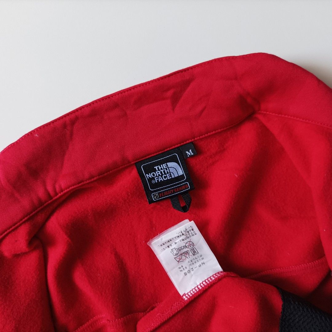 TNF polartec running vest merah, Olah Raga, Baju Olahraga di Carousell