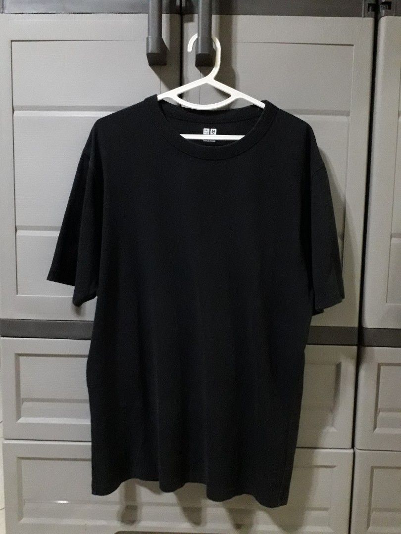 Uniqlo Basic Tee, Men's Fashion, Tops & Sets, Tshirts & Polo Shirts on ...
