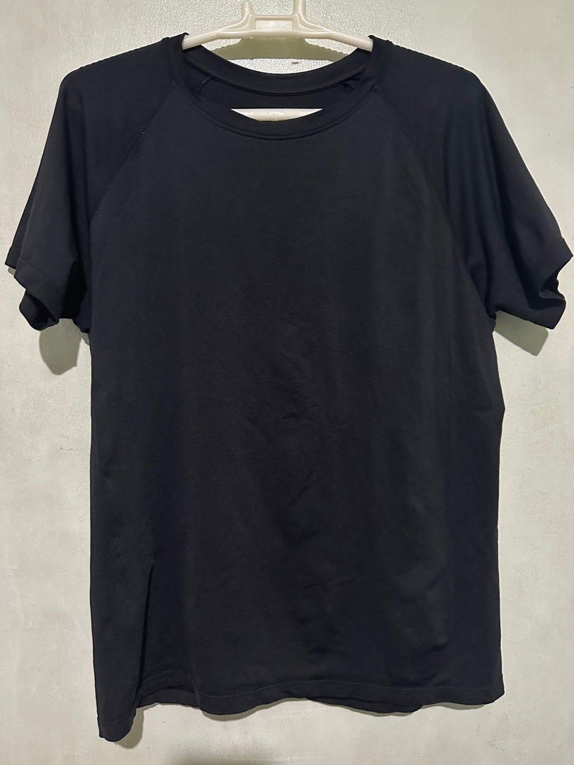 Uniqlo Dri fit Airism - Black XL, Women's Fashion, Tops, Shirts on ...