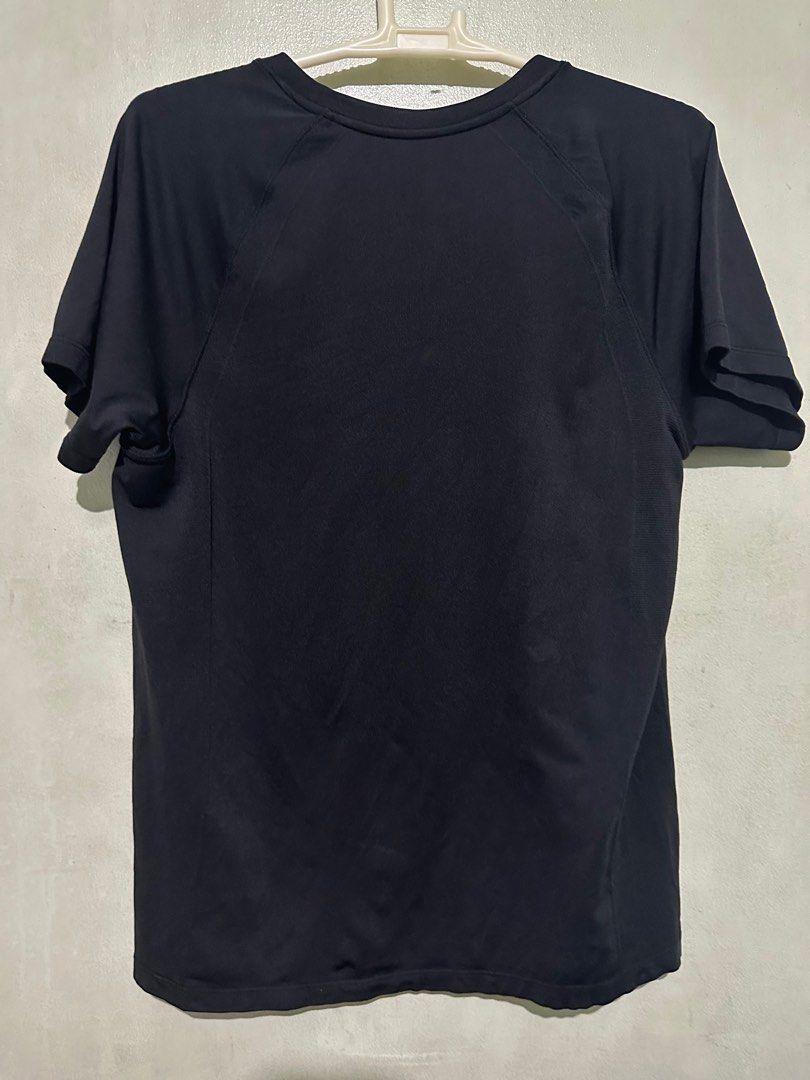 Uniqlo Dri fit Airism - Black XL, Women's Fashion, Tops, Shirts on ...